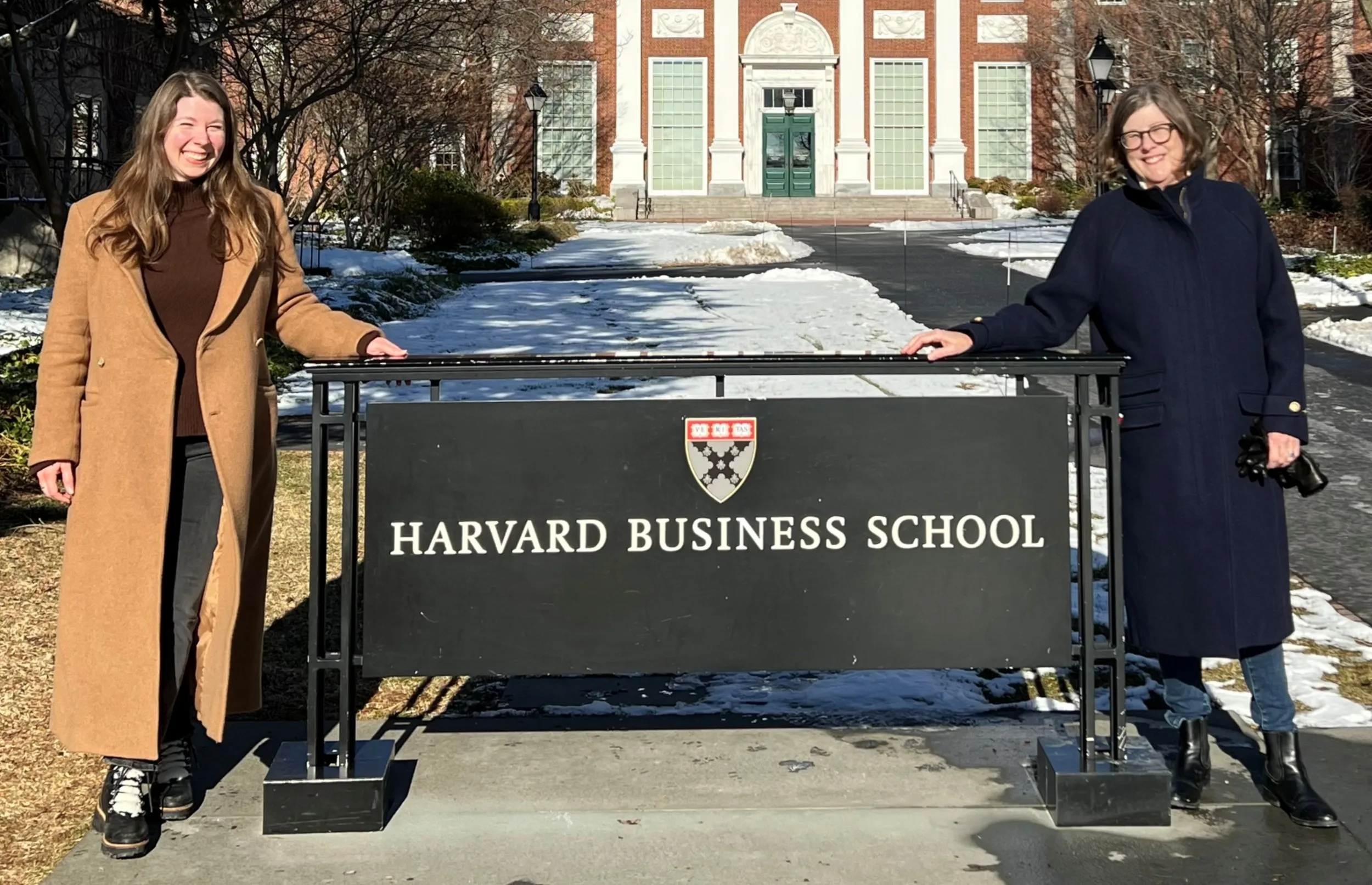 Mother-Daughter Duos Connect at HBS | Executive Education