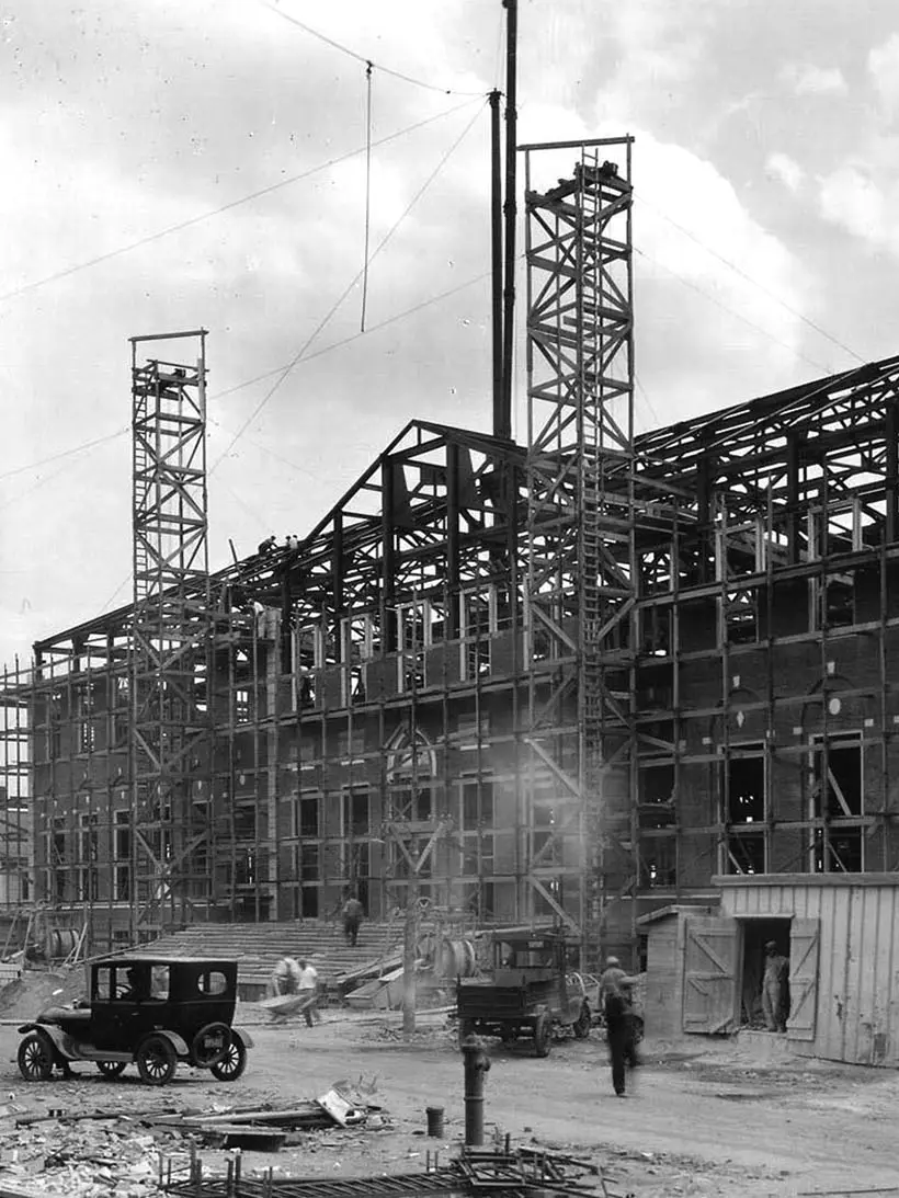 Baker Library / Bloomberg Center | About