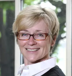 Ellen Mahoney | About