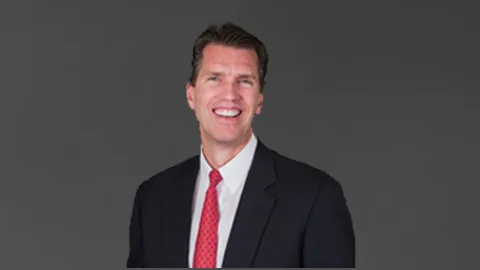 Finding Opportunities to Exchange Ideas | Executive Education