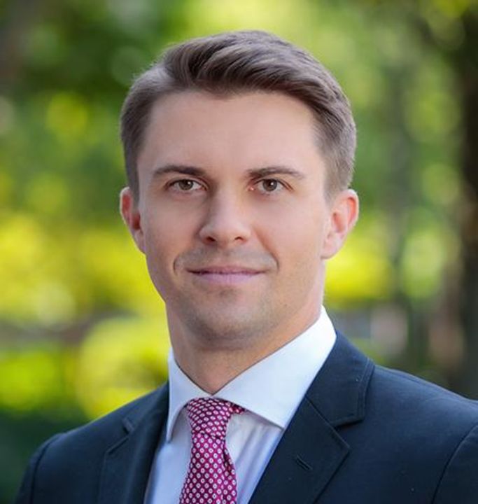 Rising Generation in the Family Enterprise - Family Business - Programs ...