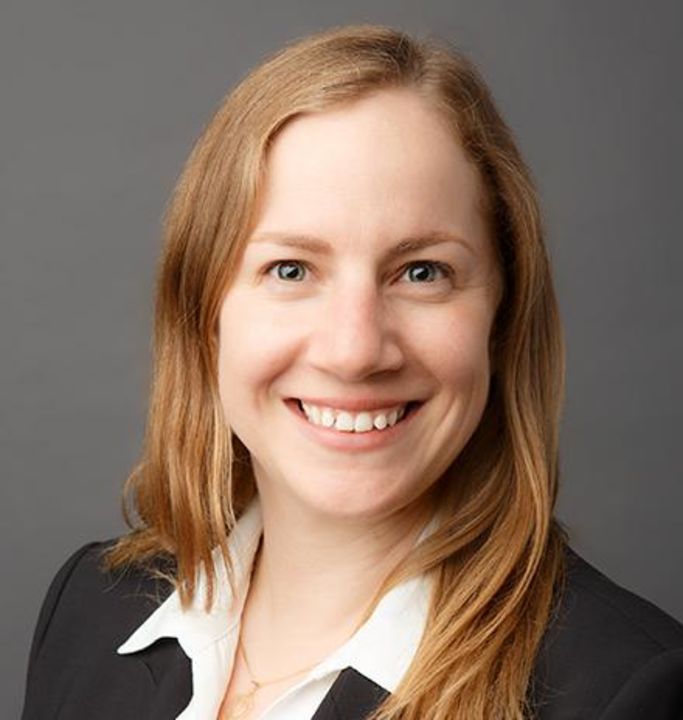 Aligning Strategy and Sales - Marketing & Sales - Programs - Executive ...