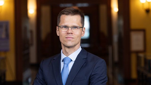 New Faculty Profiles: Jonas Meckling - News - Harvard Business School